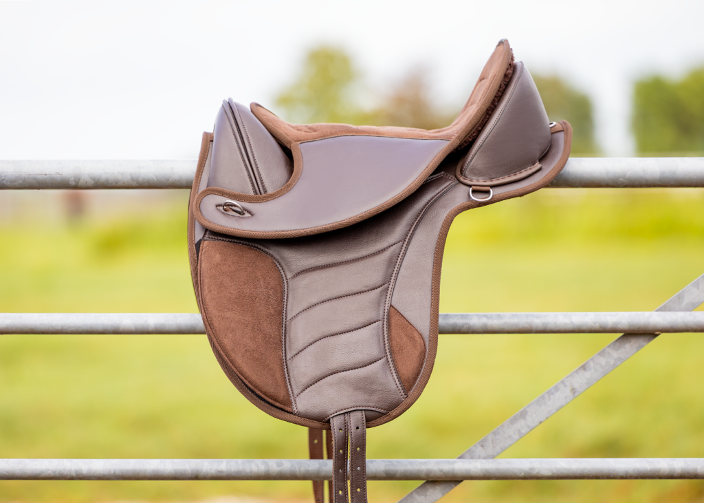 EDIX Vika treeless general-purpose saddle - EDIX Saddles