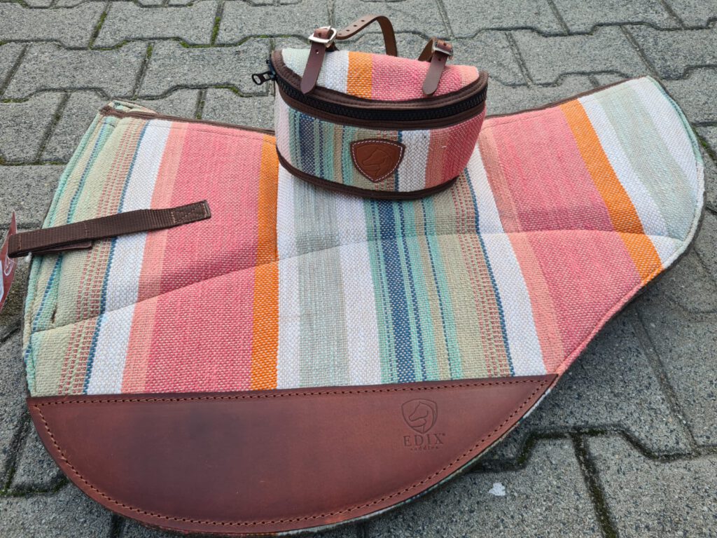 EDIX WN Brightstar 8-pocket roundskirt pad - EDIX Saddles